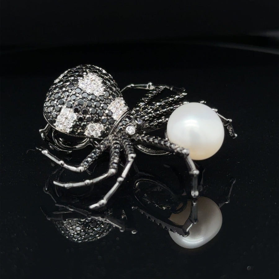 Freshwater Pearl Spider Necklace – Matt Harris Designs